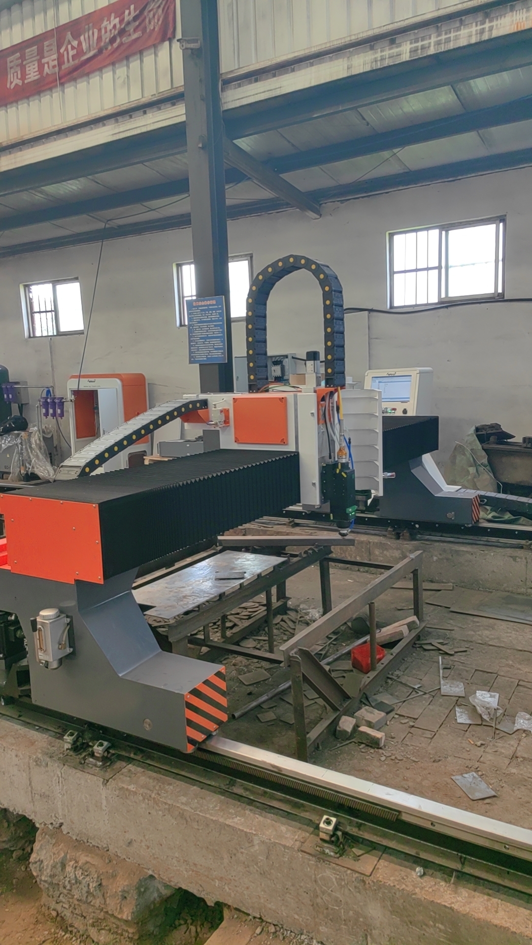 Huge Range Laser Cutting Machine With Customized Cutting Area
